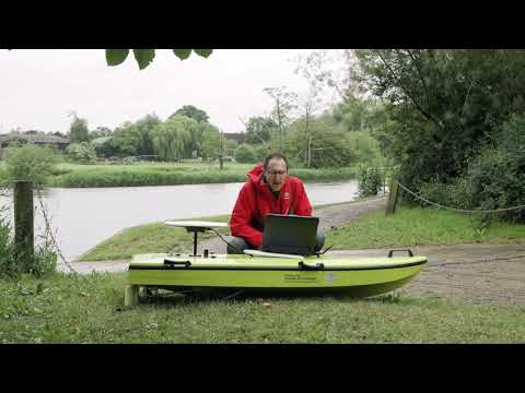 Remote controlled boats | UK Centre for Ecology & Hydrology